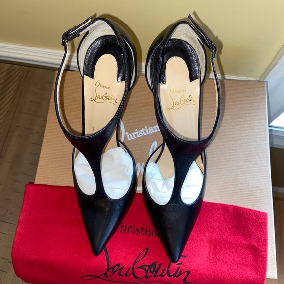 Christian Louboutin | Shoes | Christian Louboutin J String 0 Size 39 ...